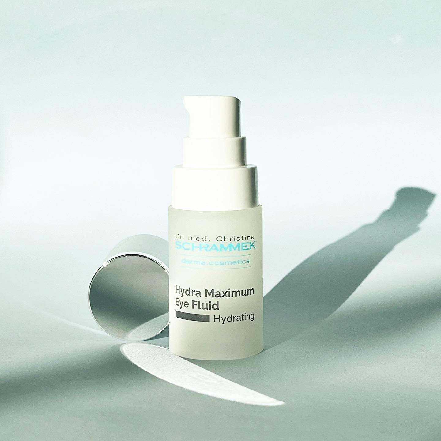 Hydra Maximum Eye Fluid er en nydelig øyegel med fuktighetsgivende og ...